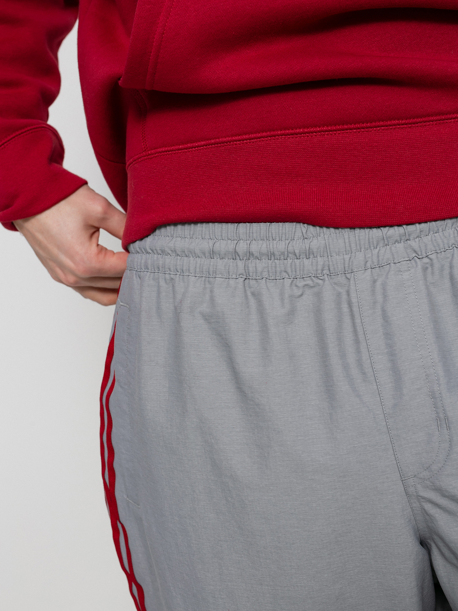 Nohavice adidas Sst Track (grey/white/tmvire)